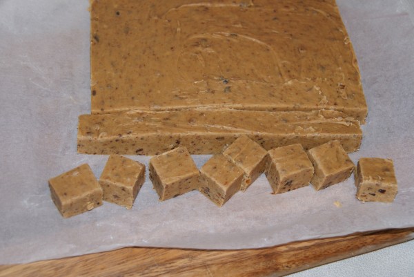 How to make Fudge | Baking, Recipes and Tutorials - The Pink Whisk