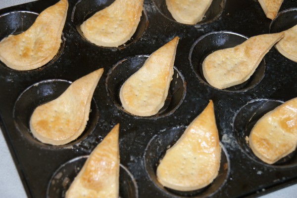 Day 7 – Pastry Spoons | Baking, Recipes and Tutorials - The Pink Whisk