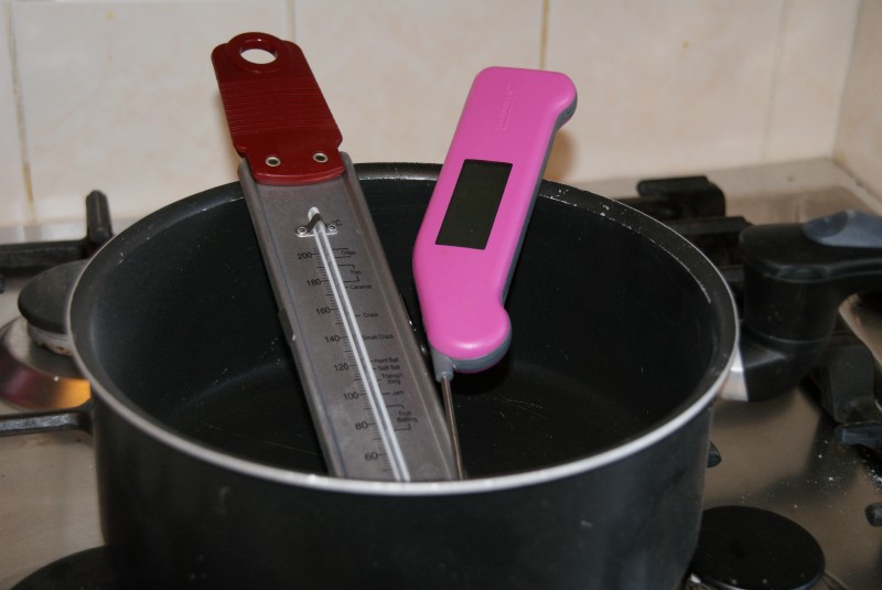 How to make Fudge | Baking, Recipes and Tutorials - The Pink Whisk