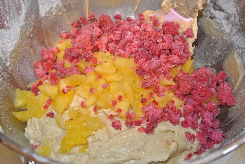 Pineapple and Raspberry Cupcakes | Baking, Recipes and Tutorials - The ...