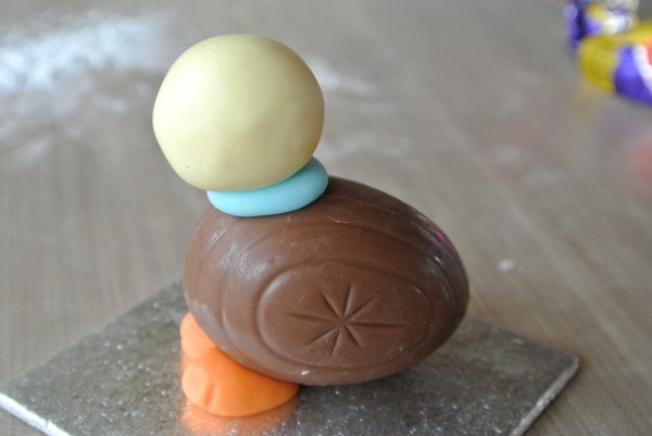How to Make an Easter Chick | Baking, Recipes and Tutorials - The Pink ...