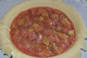 Rhubarb Pie and a Spot of Pie Art! | Baking, Recipes and Tutorials ...