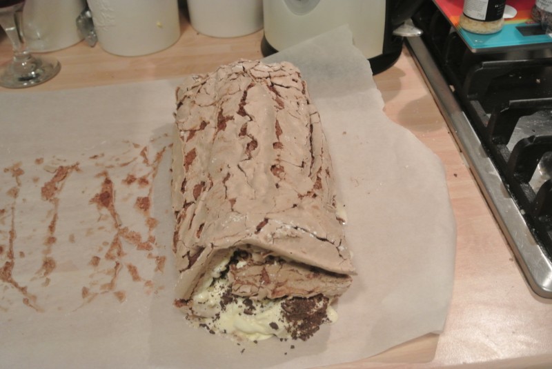 Day 10 – Chocolate Meringue Roulade | Baking, Recipes and Tutorials ...