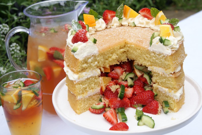 Summer Punch Pinata Cake | Baking, Recipes and Tutorials - The Pink Whisk