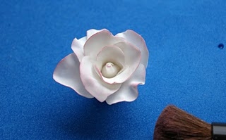 How to make Sugar Roses | Baking, Recipes and Tutorials - The Pink Whisk